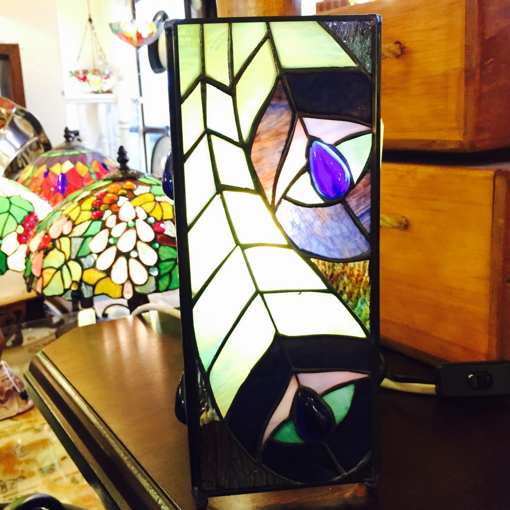 The Dog House Antiques - Square Leaded Glass lamp.